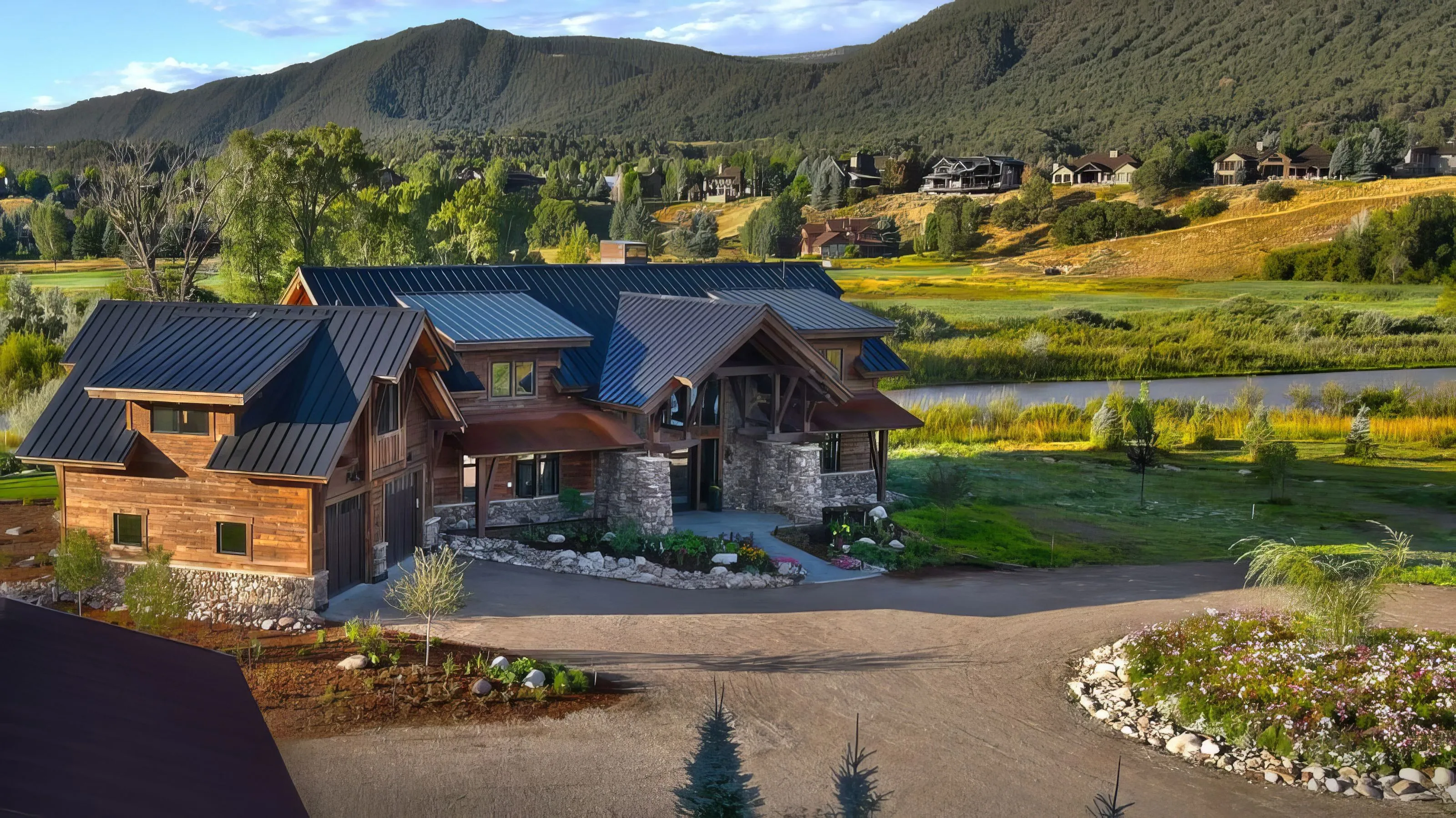 Residential Timber Frames | Canadian Timberframes